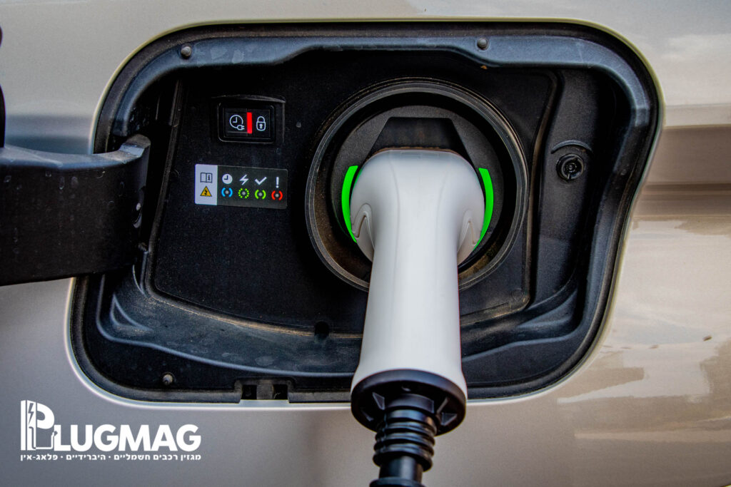 מבחן רכב: DS4 פלאג אין - פלאג מג