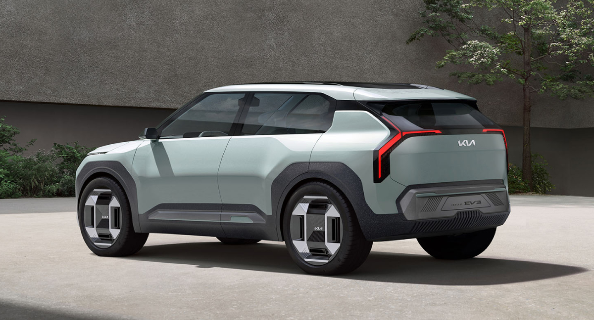 נצפה בנסיעת מבחן: הקרוסאובר החשמלי הקומפקטי קיה EV3 - פלאג מג